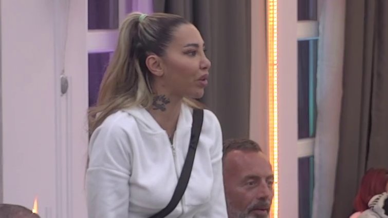 Aneli u ratu na više frontova: Raskrinkala Munjeza i otkačila Slađu, Terza zapratio Asminu iz ...