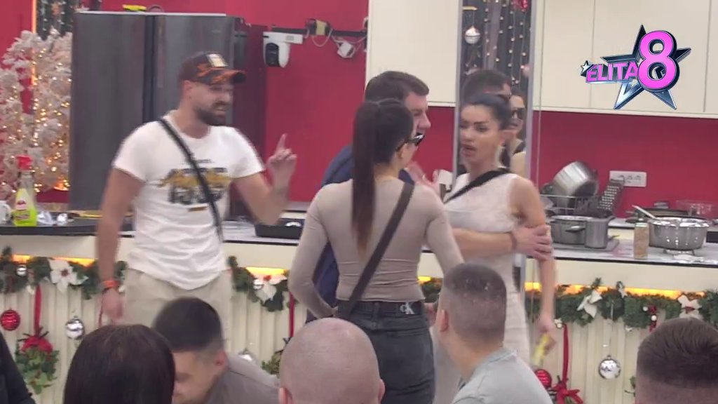 Aleksandra urla iz petnih žila: Jelena i Uroš uspeli da je izbace iz koloseka, ona doživela ...