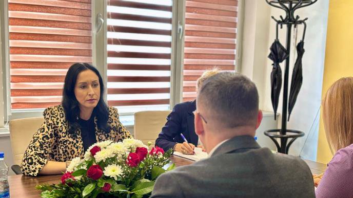 Žarić Kovačević u Vladičinom Hanu: Razgovaraćemo sa svima da rešimo ...