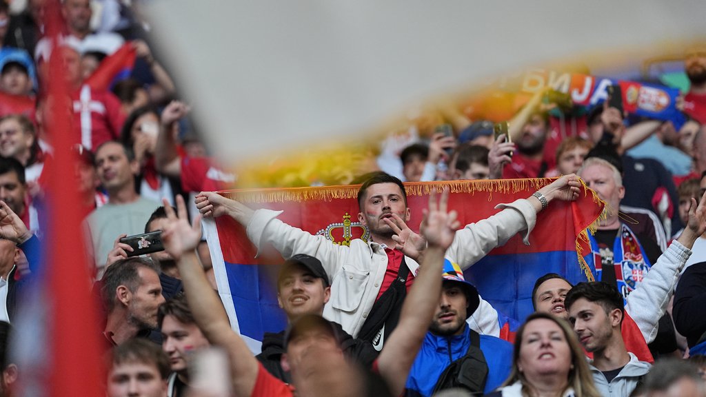 Novi udarac za Srbiju: UEFA pokrenula disciplinski postupak protiv Fudbalskog saveza naše zemlje ...