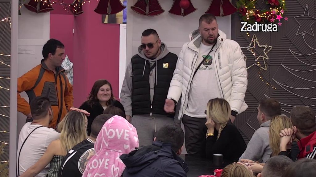 OVO JE TAJNA NJIHOVE LJUBAVI! Marko i Divna otkrili kako uspevaju u ...