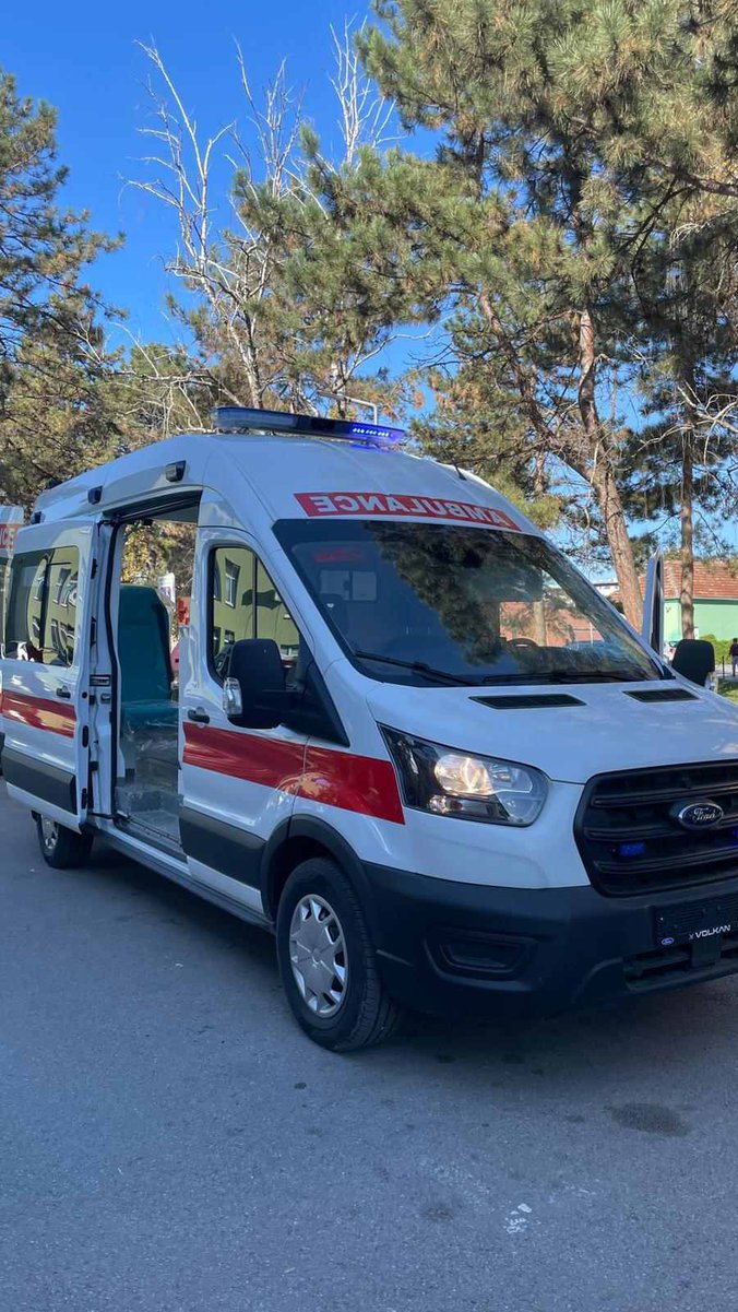 pink.rs | BOLNICA U ŠAPCU DOBILA NOVO SANITETSKO VOZILO: Uskoro stiže i magnetna rezonanca