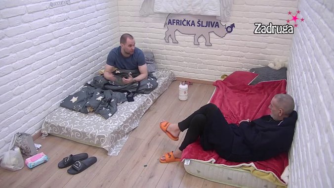 pink.rs | OTVORIO SVE KARTE! Zvezdan priznao Mići da je odnos sa Anđelom bio osuđen na PROPAST ...