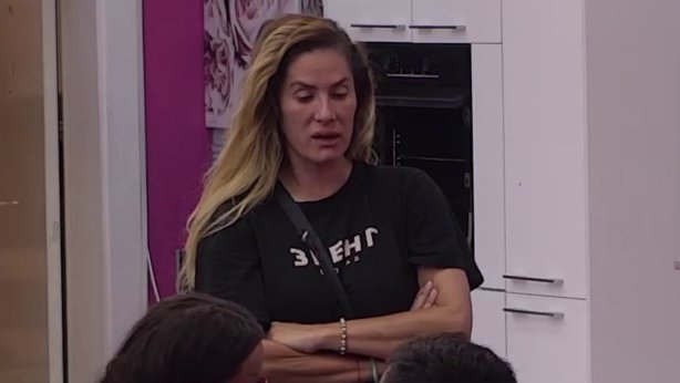 KAJE SE ZBOG OVOGA! Ana NE MOŽE sebi da oprosti što se družila sa pojedinicma, dok su Maja i ...