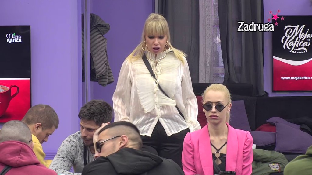 'OTIŠLA SI GDE TI JE MESTO, U ĆOŠAK!' DJ Tamaris skupo koštala želja za ...