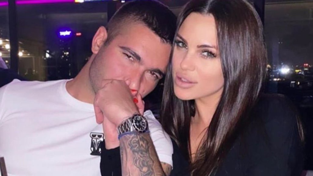 PRE NEGO ŠTO JE OŽENIO BOJANU, VOLEO JE NJU! Ovo je bivša devojka Mirka ...