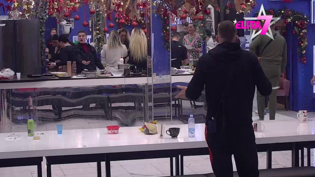 'ALKOHOLA POPLAVA A BOKI JE JOŠ NA NOGAMA!' Anđelo provocira Bojanu ...