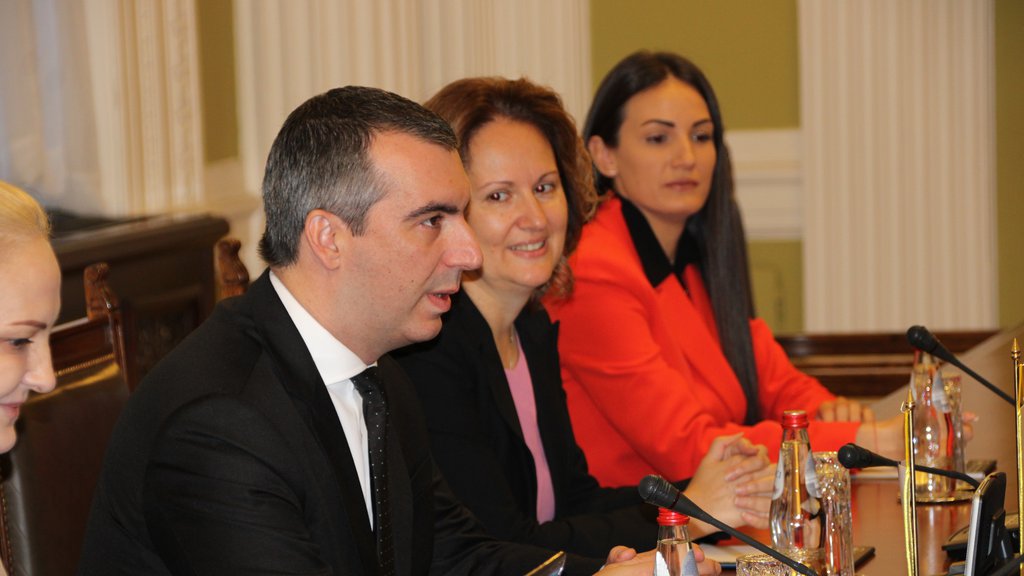 PRIJATELJI STOJE ZAJEDNO KADA JE TEŠKO! Orlić sa kolegama sa Kipra o situaciji na Kosovu i ...