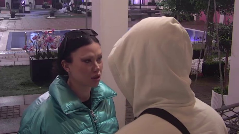 'NUDIO SAM TI DOM' Nikola spreman da ubaci devojke u mašinu i dokaže ...