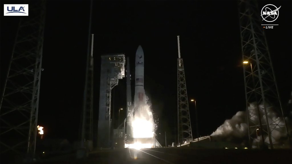 AMERIKA POSLALA PRVU LETELICU NA MESEC POSLE 50 GODINA: Raketa Vulkan ...
