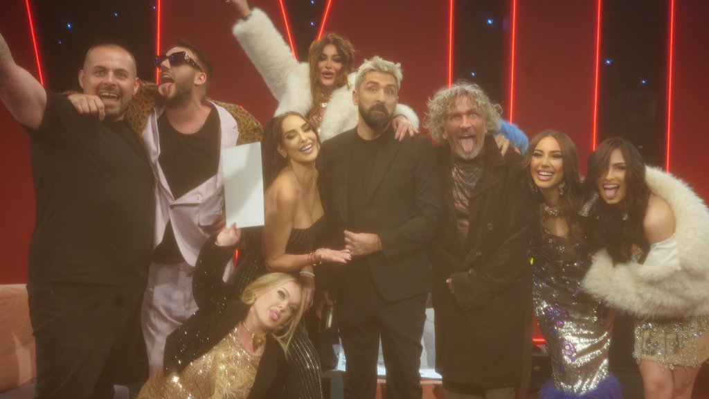 Andreana Čekić "srušila" internet novom pesmom i spotom, ovako nešto još niste videli! Sa ...