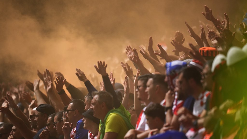 SRAMAN POTEZ PROVOKATORA SA KIM! Novinar kog je UEFA izbacila sa Eura ...