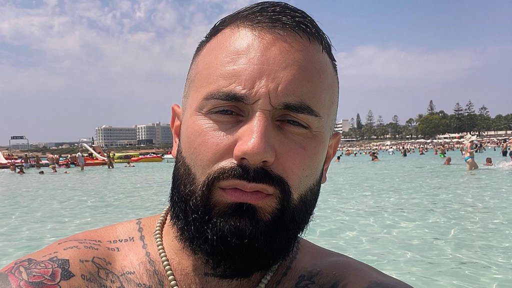 'POČNEŠ DA PIJEŠ DA BI MOGAO DA IZDRŽIŠ!' Pevač Filip Mitrović OTVORIO ...