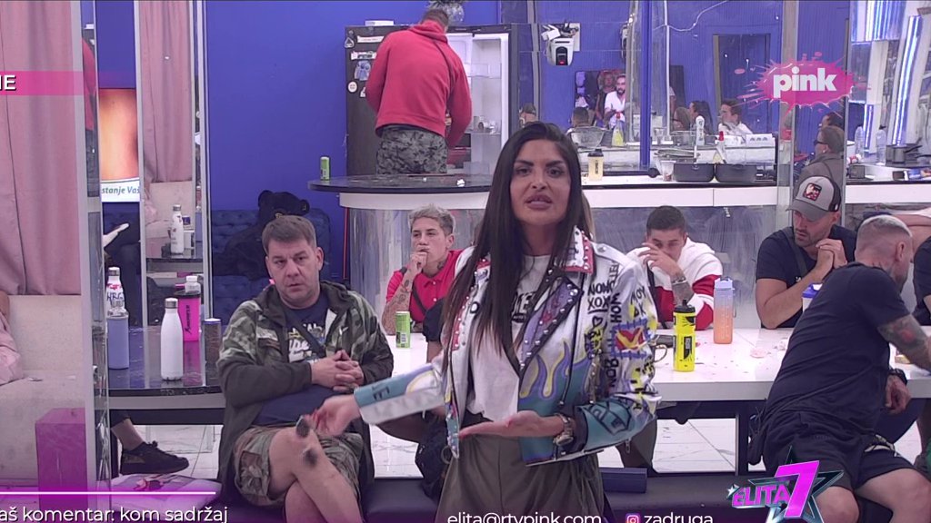 Noćna mora se obistinila: Ivan sve više svesniji da su Jelena i Uroš bili intimni, počeo da ...