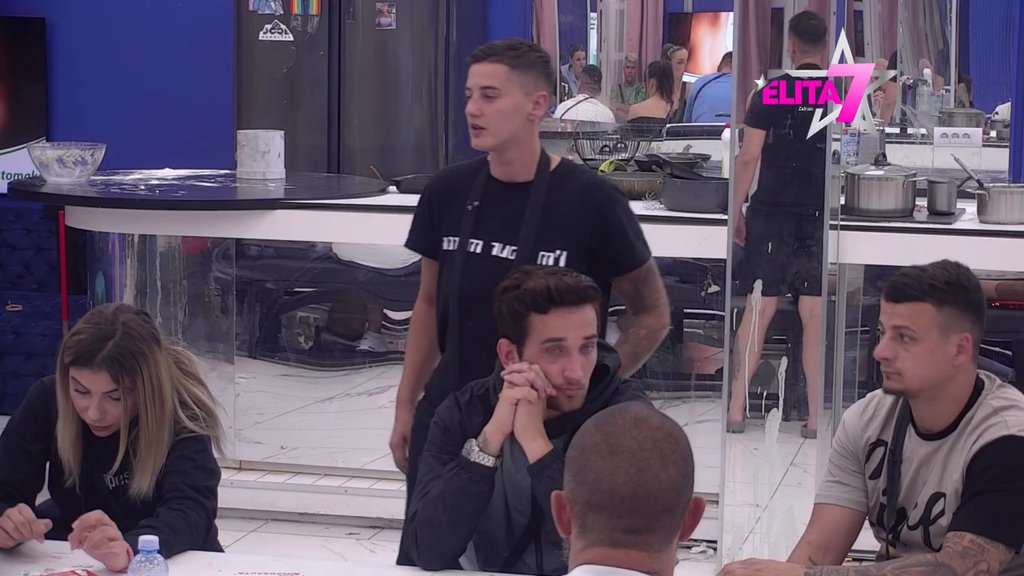 'OČEKIVALA SI DA ĆETE SE POMIRITI' Bojana smatra da Aneli i dalje pati za Asminom, pa otkrila ...