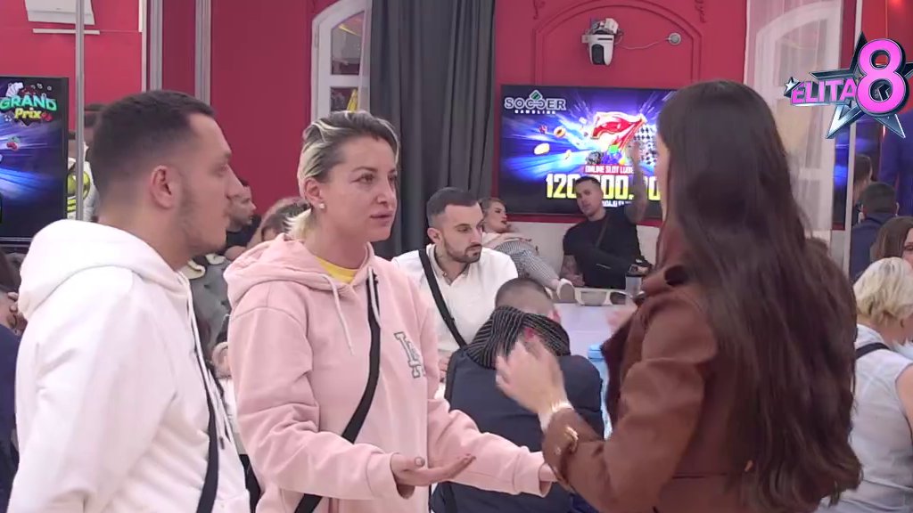 Daje poslednji atom snage da se opere od pljuvačine: Keti ponovo dokazala koliki je dupljak ...