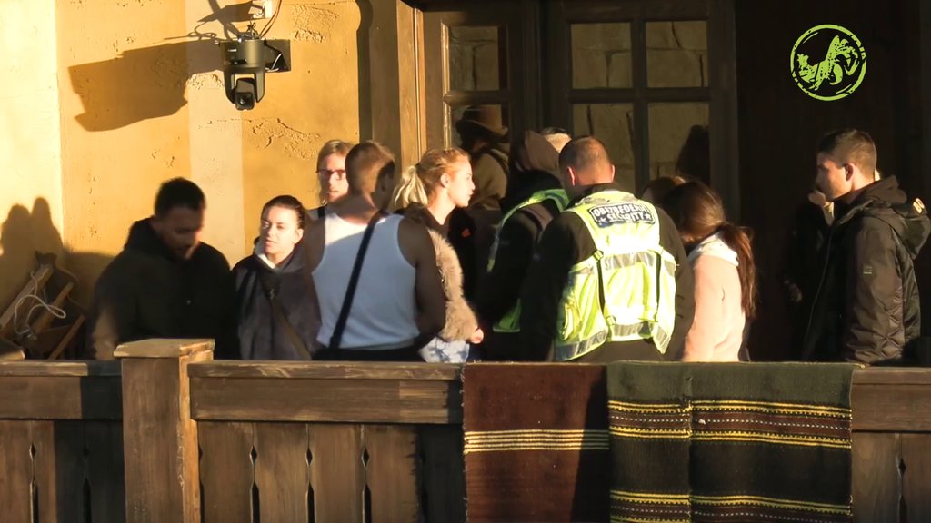 Reagovalo obezbeđenje! Cela kuća se obrušila na Pecu: Dušica polila ...