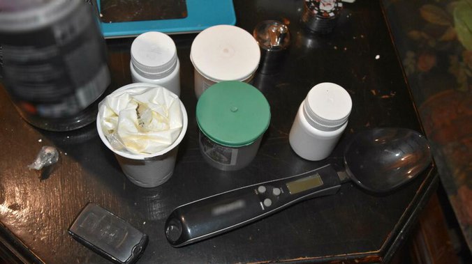 U SUBOTICI UHAPŠEN MUŠKARAC: Policija mu u stanu pronašla drogu i mnogo ...