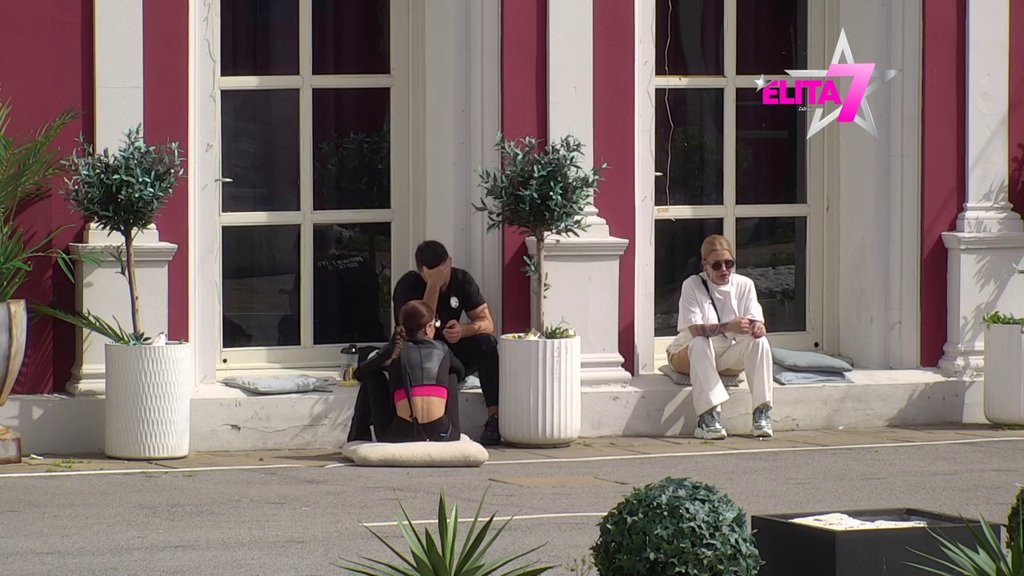 OTVORILA SVE KARTE! Tamara otkrila Žani šta je radila sa Terzom u ranim jutarnjim časovima, pa ...