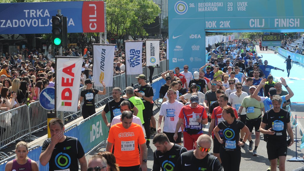 DANAS SE ODRŽAVA 37. BEOGRADSKI MARATON! Na startu 2.000 takmičara u ...
