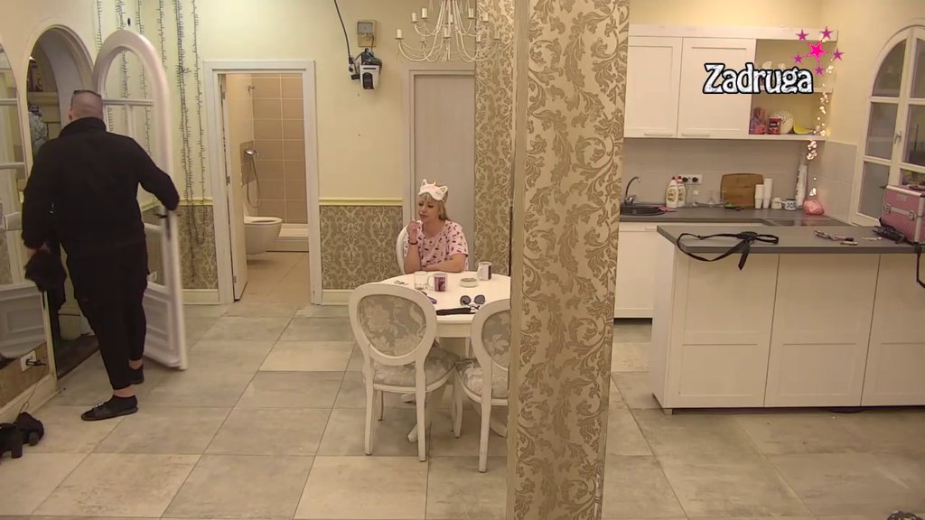 IZBACILA GA IZ KUĆE! Miljana zapenila na Zolu, rešila da ga skloni sa Rajskog ostrva! (VIDEO ...