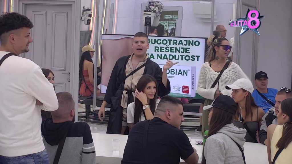 Haos ne prestaje: Aneli odgovorila na optužbe da je imala vrelu akciju sa oženjenim muškarcem ...