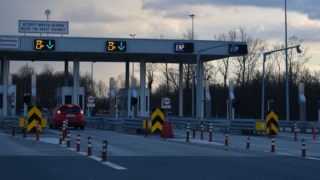 NASTAVLJA SE SERIJA SULUDIH POJAVA NA PUTEVIMA: Nakon ulaska u suprotni ...