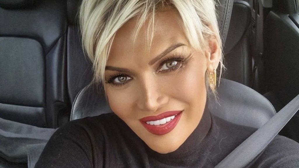 'BILO JE BOMBARDOVANJE, POZLILO MI JE U AVIONU, HITAN POROĐAJ, I TADA KREĆE PAKAO'... Dragana ...