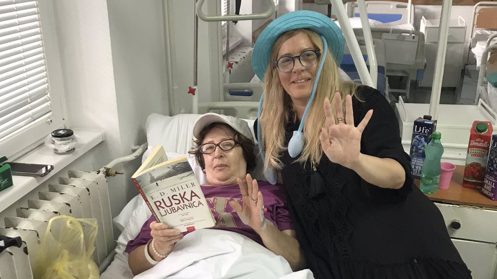 Jelena Golubović za Pink.rs progovorila o maminoj operaciji, otkrila u kakvom je stanju sad, pa ...