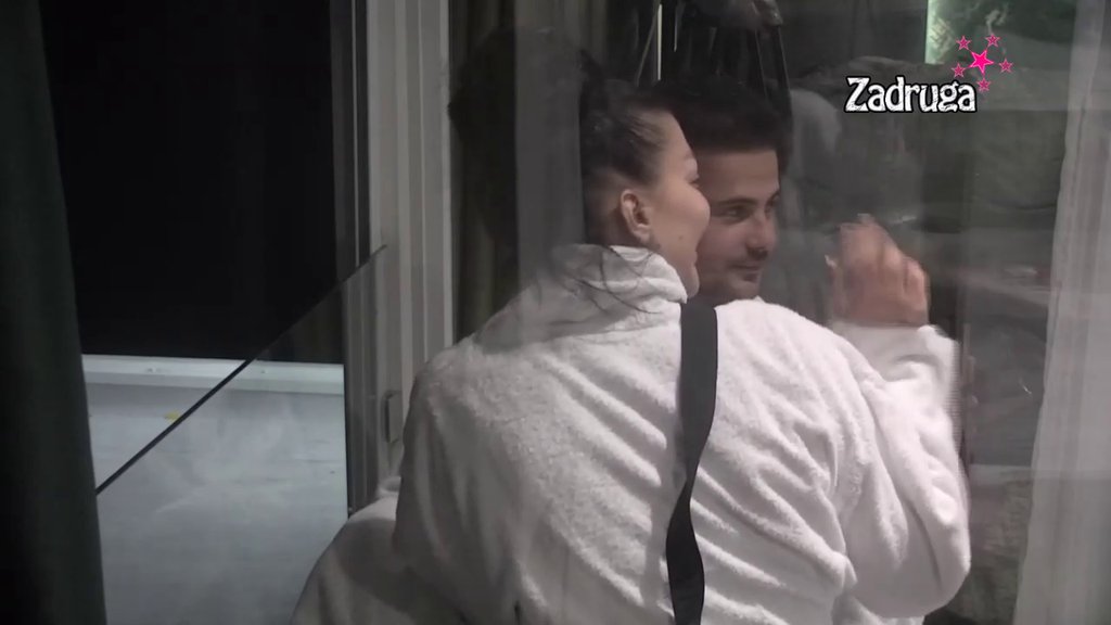 NEVOLJE U RAJU! Bilal promenio sve boje, nakon što je ugledao Majinog masera! Marinkovićeva ...