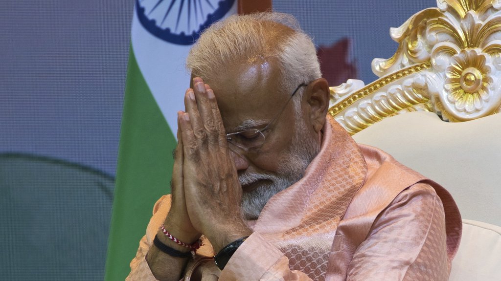 UMRO ČUVENI INDIJSKI SVEŠTENIK: Dobrovoljno postio do SMRT kako bi ...