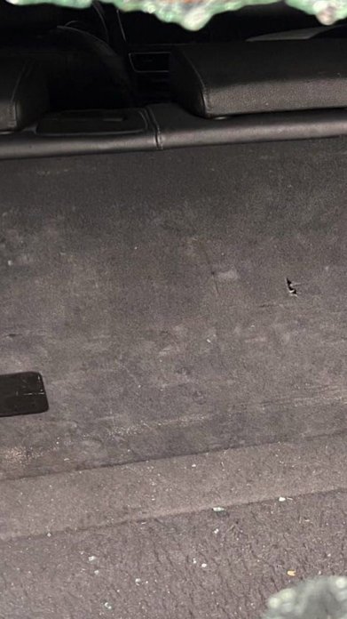 EVO KAKO IZGLEDA IZREŠETAN AUTOMOBIL SRBINA U LEPOSAVIĆU! Ovo je vozilo ...