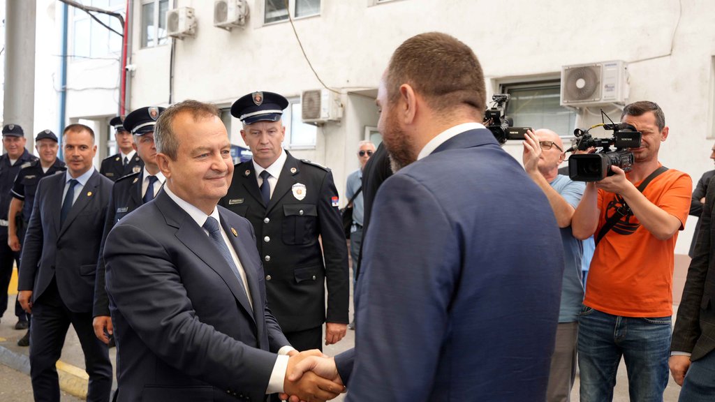 SUSRET MINISTARA POLICIJE SRBIJE I SEVERNE MAKEDONIJE: Obišli ...