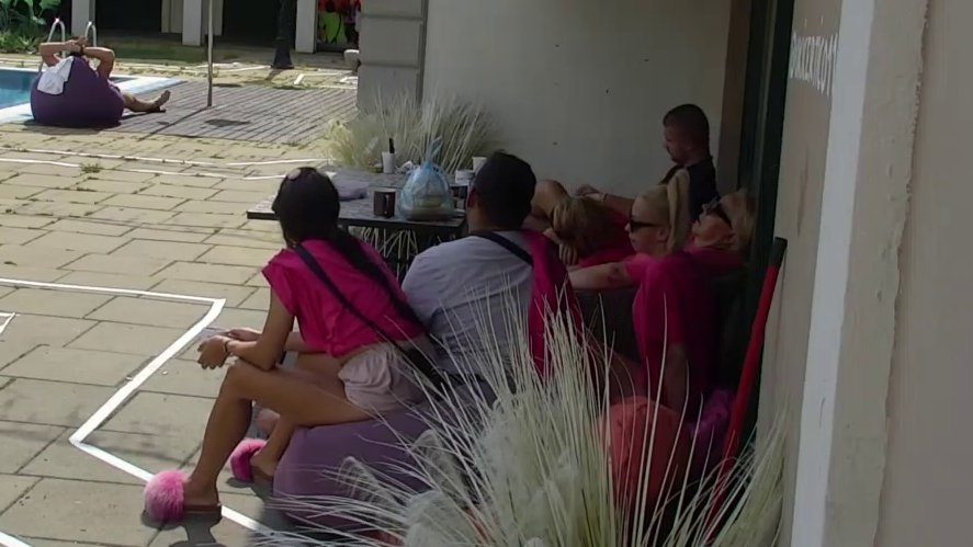 'JA SAM ZINULA KAO KUTIJA OTVORENA OD KEKSA!' Zorica prognozirala sa ...