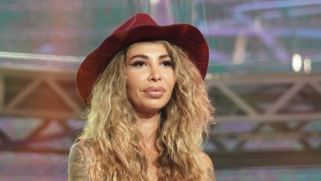 TRK NA PINK! Aneli Ahmić se uputila u Šiša bar kod Darka Tanasijevića, spremna da raščivija i ...