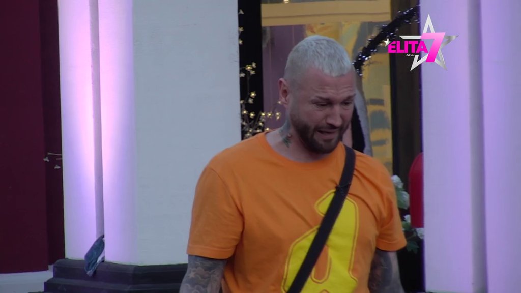 ŠA DOŽIVEO NERVNI SLOM! Reper ponovo divlja zbog Miona, ne može da dođe sebi: Ne mogu ovo da ...