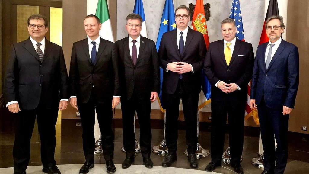 'TRAŽE NAM DA TZV. KOSOVO TRETIRAMO KAO DRŽAVU' Vučić upoznao ministre ...