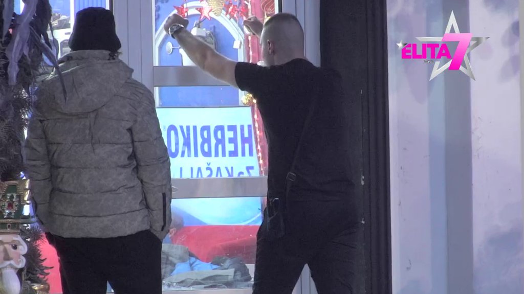 'DA MI JEDAN KEPEC VREĐA MAJKU!' Uroš totalno ispao iz KOLOSEKA zbog ...