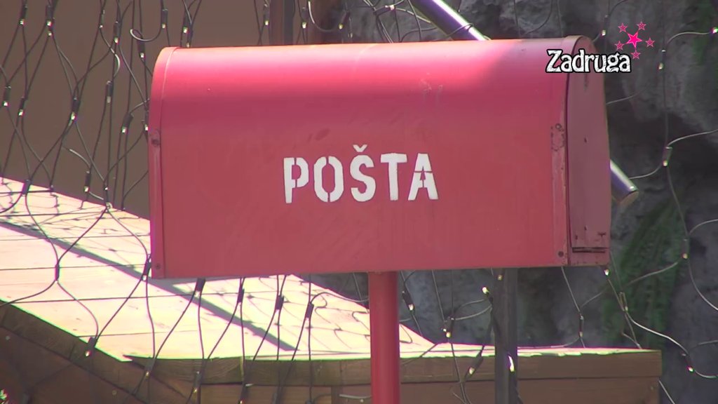 TRK NA PINK! Veliki šef obavestio je zadrugare da je prodavnica ... TRK NA PINK! Veliki šef obavestio je zadrugare da je prodavnica ...