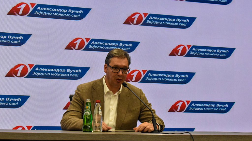 POČELA SEDNICA PREDSEDNIŠTVA SNS: Visoki funkcioneri stigli u sedište stranke | pink.rs