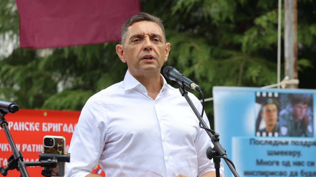 Vulin: Pre nego počne da govori o Vučiću, zamenik Državne Dume treba da zna da jedino Vučić u ...