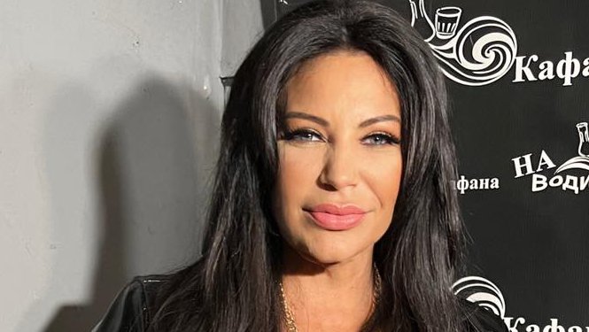 KAVO TELO STOJA IMA! Stojanka Novaković pokazala kakvim ATRIBUTIMA ...