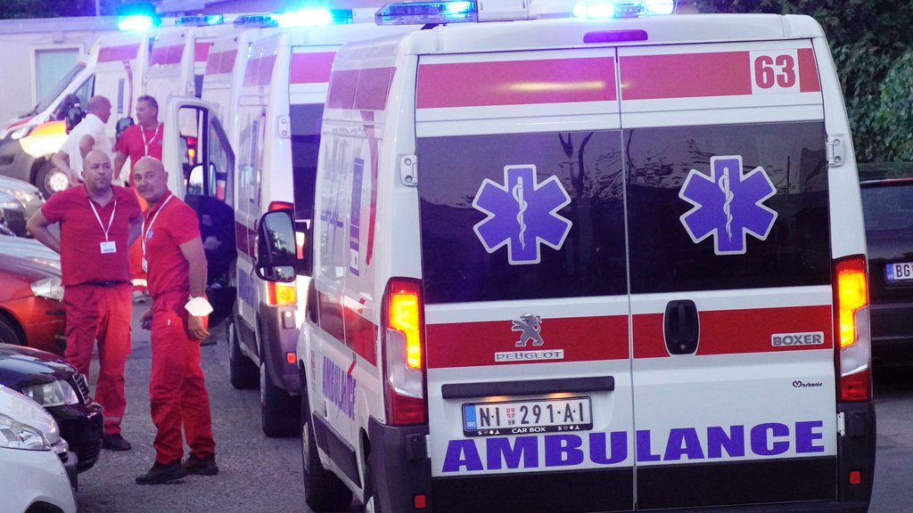 'PUKLO JE JAKO, AUTO JE ULUBLJEN' Poznato stanje devojčice (10) iz ...