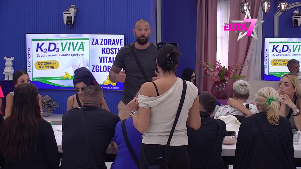 'IZOBLIČI SE KADA JE U KADRU' Mika optužio Božu Džonsa da ne bira sredstva da ponizi nekoga, pa ...