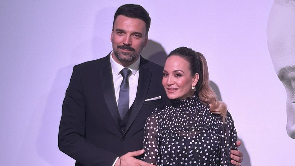 Nakon raskida s Jelenom, Ivan započeo vezu sa ovom lepoticoim: Evo gde ...