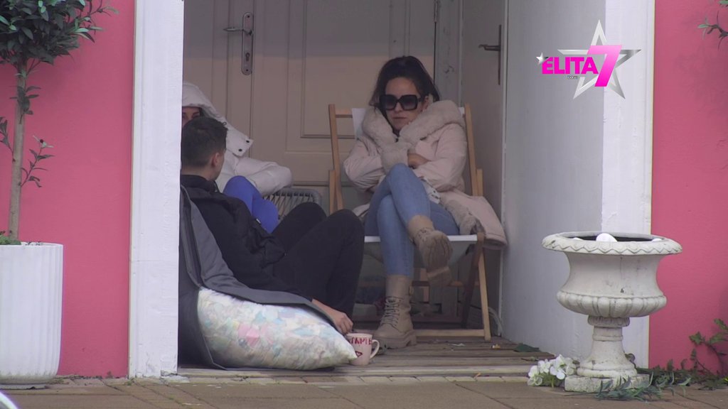 'ZAVRŠILA SAM SA NJIM!' Teodora KIVNA na Bebicu jer ne ume za zauzme STAV, Bojana i Slađa joj ...