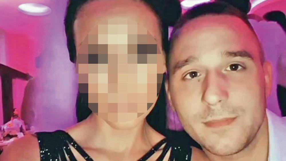 ZA STOLOM SEDI STARLETA, METU OVERITE U GLAVU I SAMO TRAS, TRAS! Ovako ...