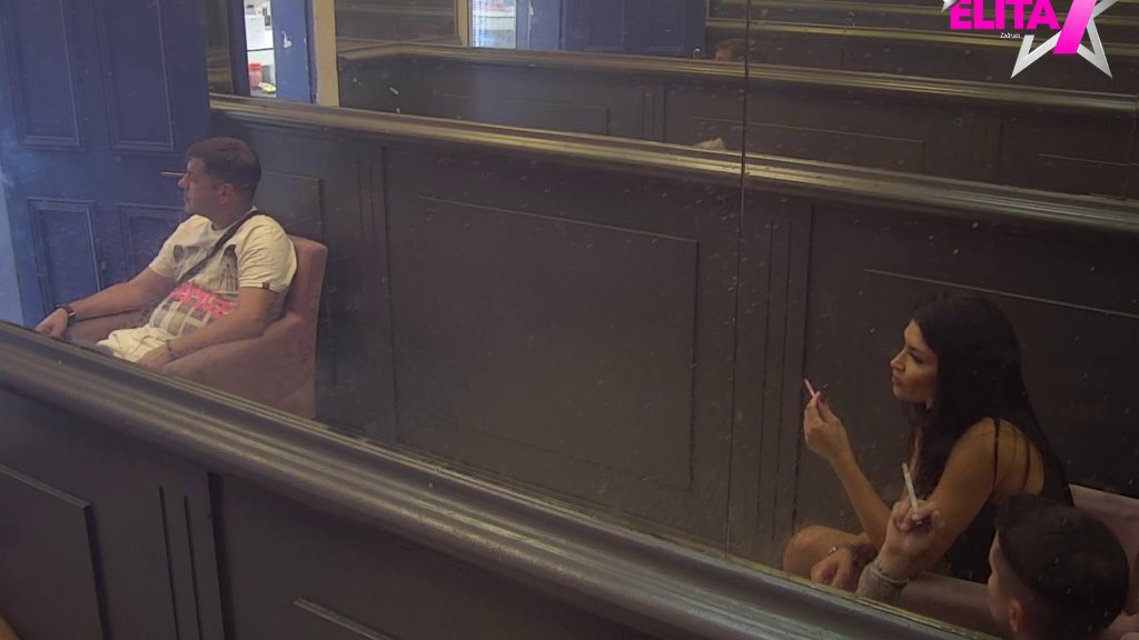 Tenzija raste: Evo kako je protekao susret Ivana i Jelene u pušionici (VIDEO) | pink.rs