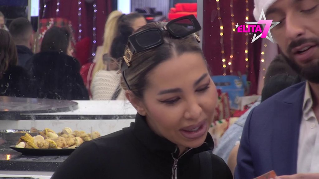 ANELI PROCVETALA! Nakon što je dobila čestitku od ćerke Nore, Ahmićevoj ...