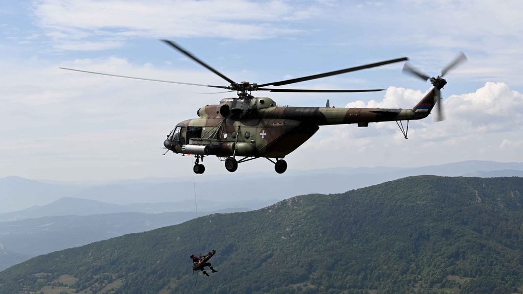 Poruka mladima: Prihvatite izazov, konkurišite za pilote helikoptera | pink.rs